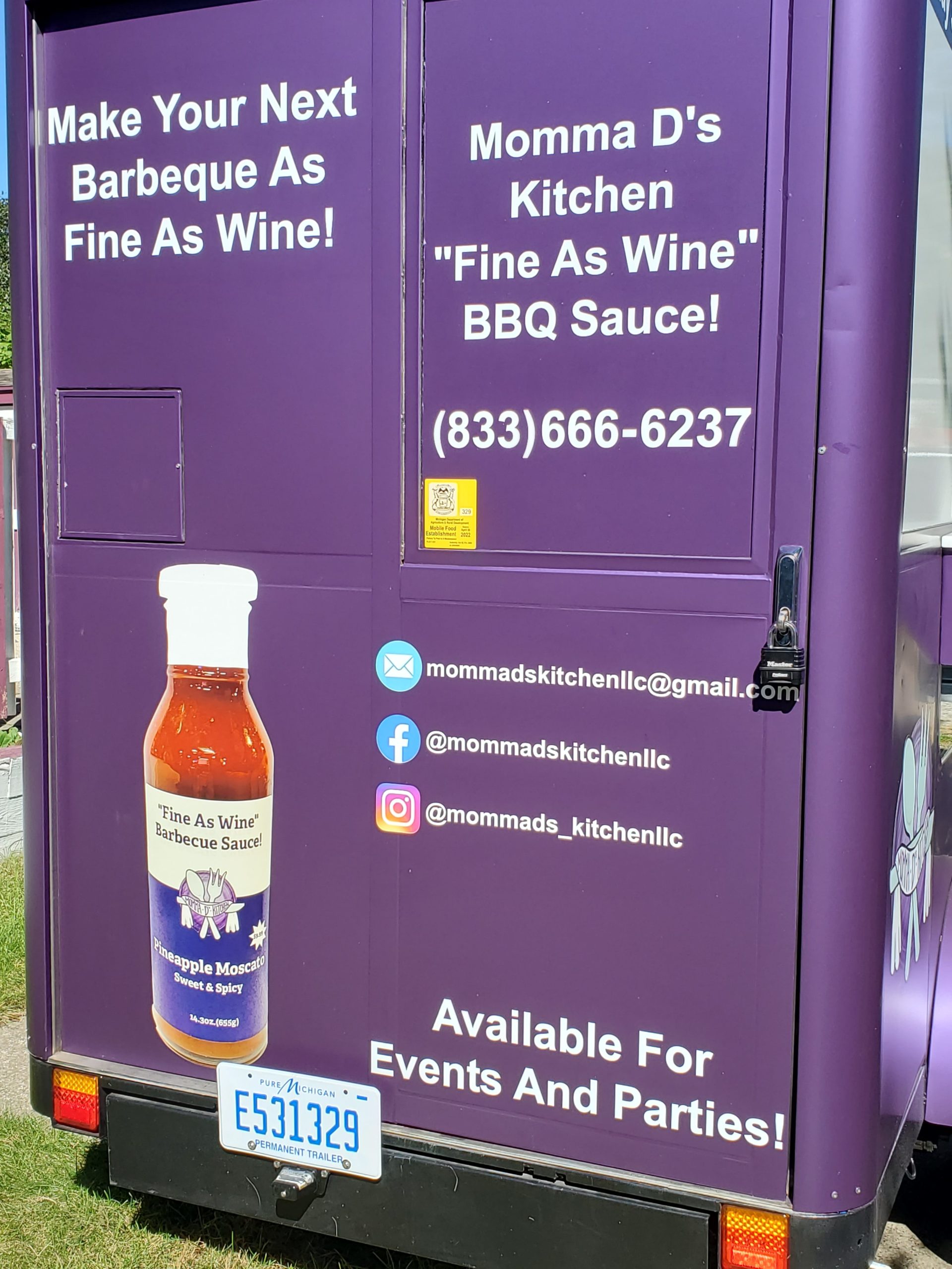 Momma D's Kitchen – "Fine As Wine" BBQ Sauce